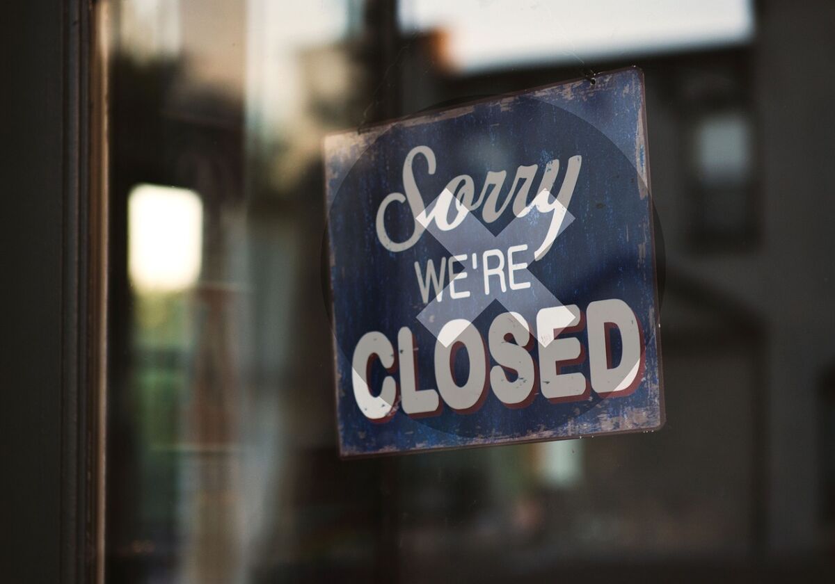 Banks Are Closing Thousands Of Branches & Retailers Are Shutting Down ...