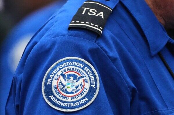 TSA Agent Who Says He’s a Woman Claims ‘Civil Right’ to Grope Women ...